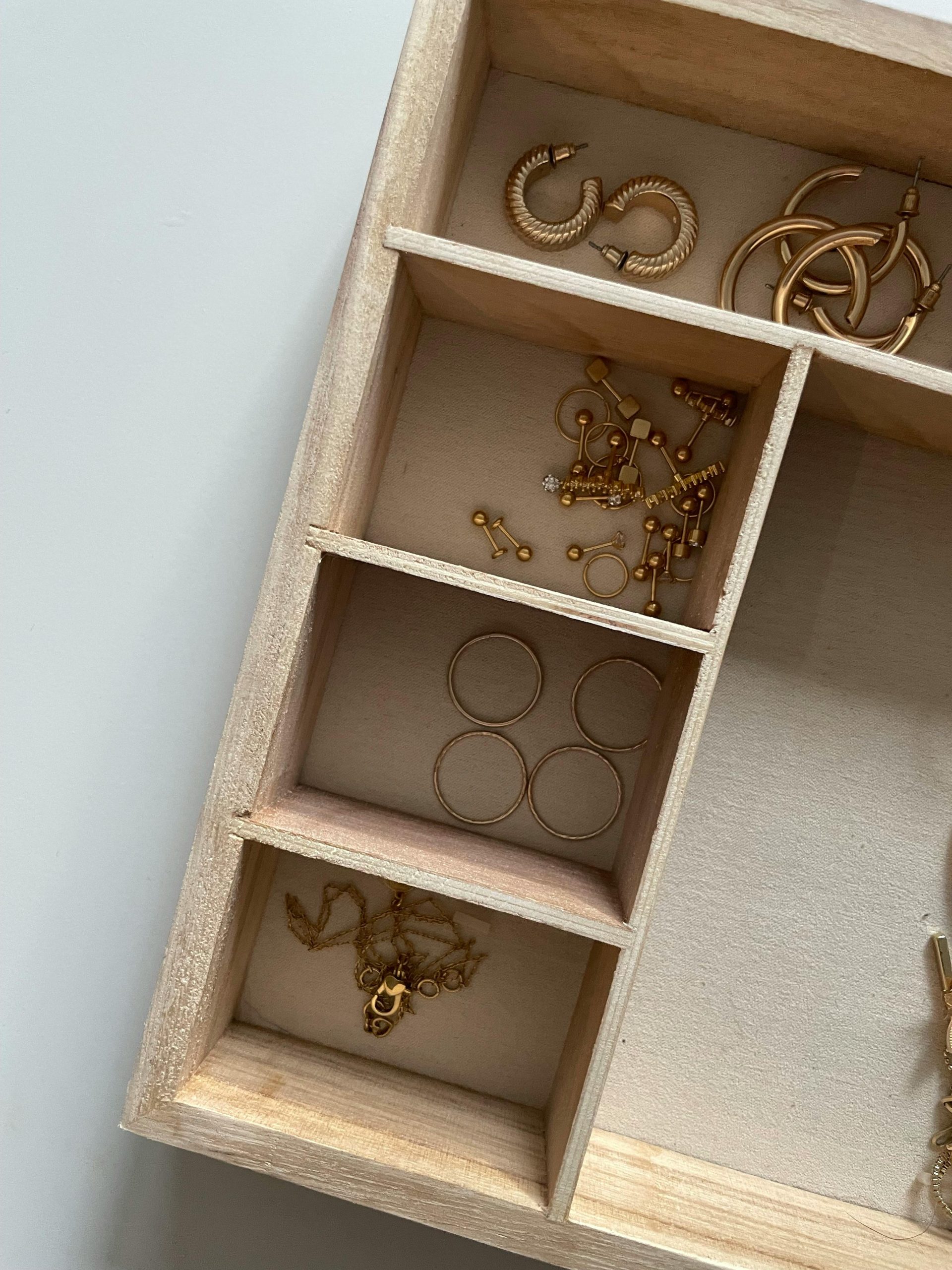 How to Choose the Right Bank Locker for Your Jewellery Storage Needs ...